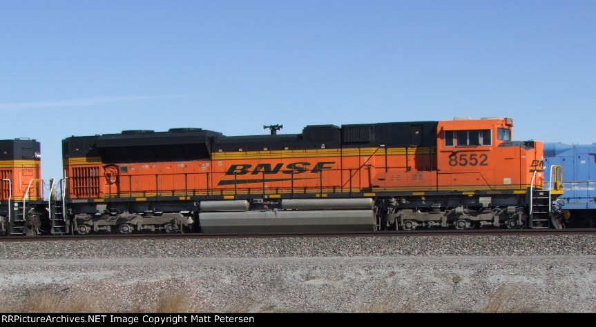 BNSF 8552